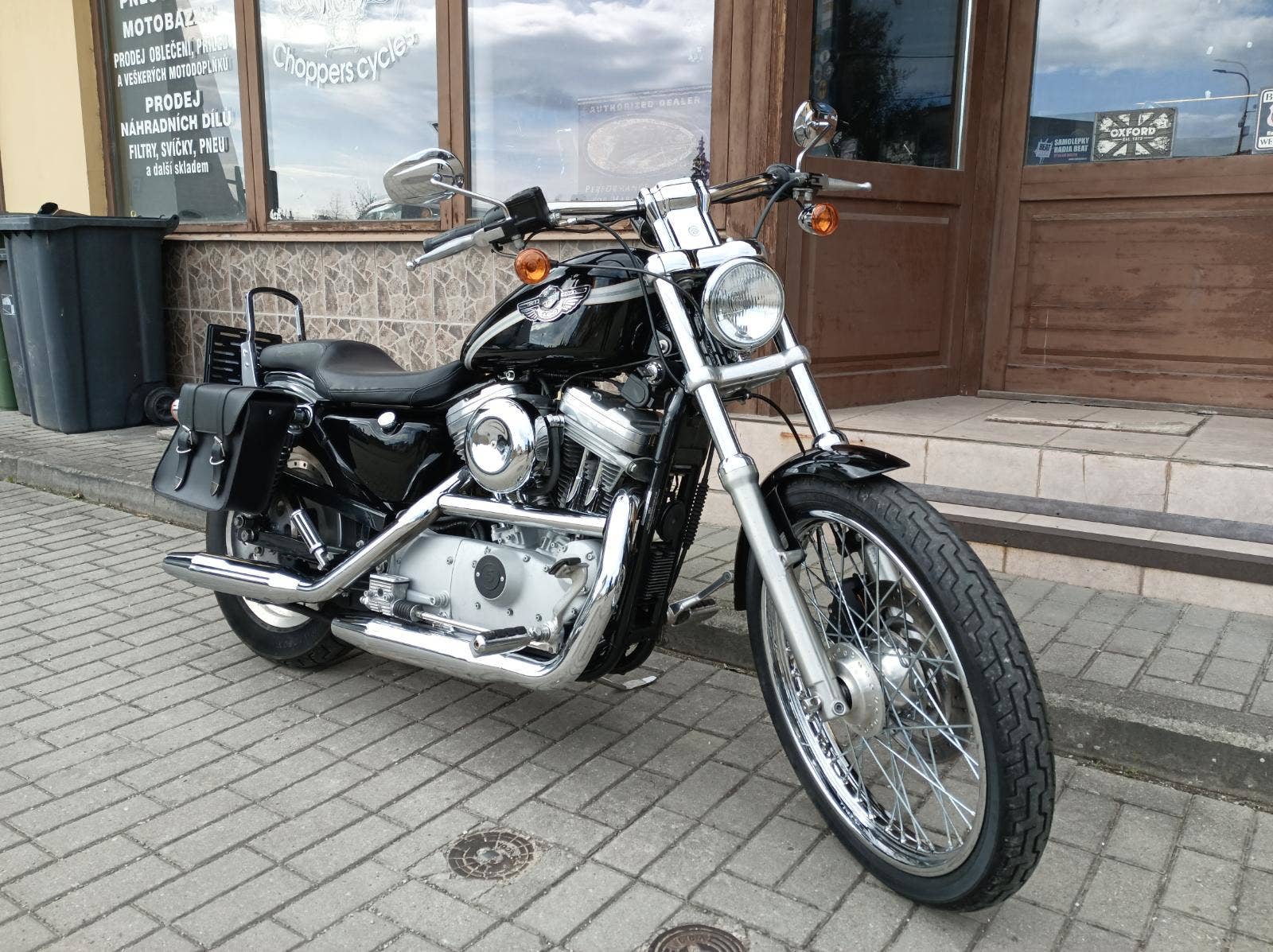 Harley-Davidson XL 883 Sportster 883 Custom EU verze 100 Let výroční model (2003), 159.000 Kč ...