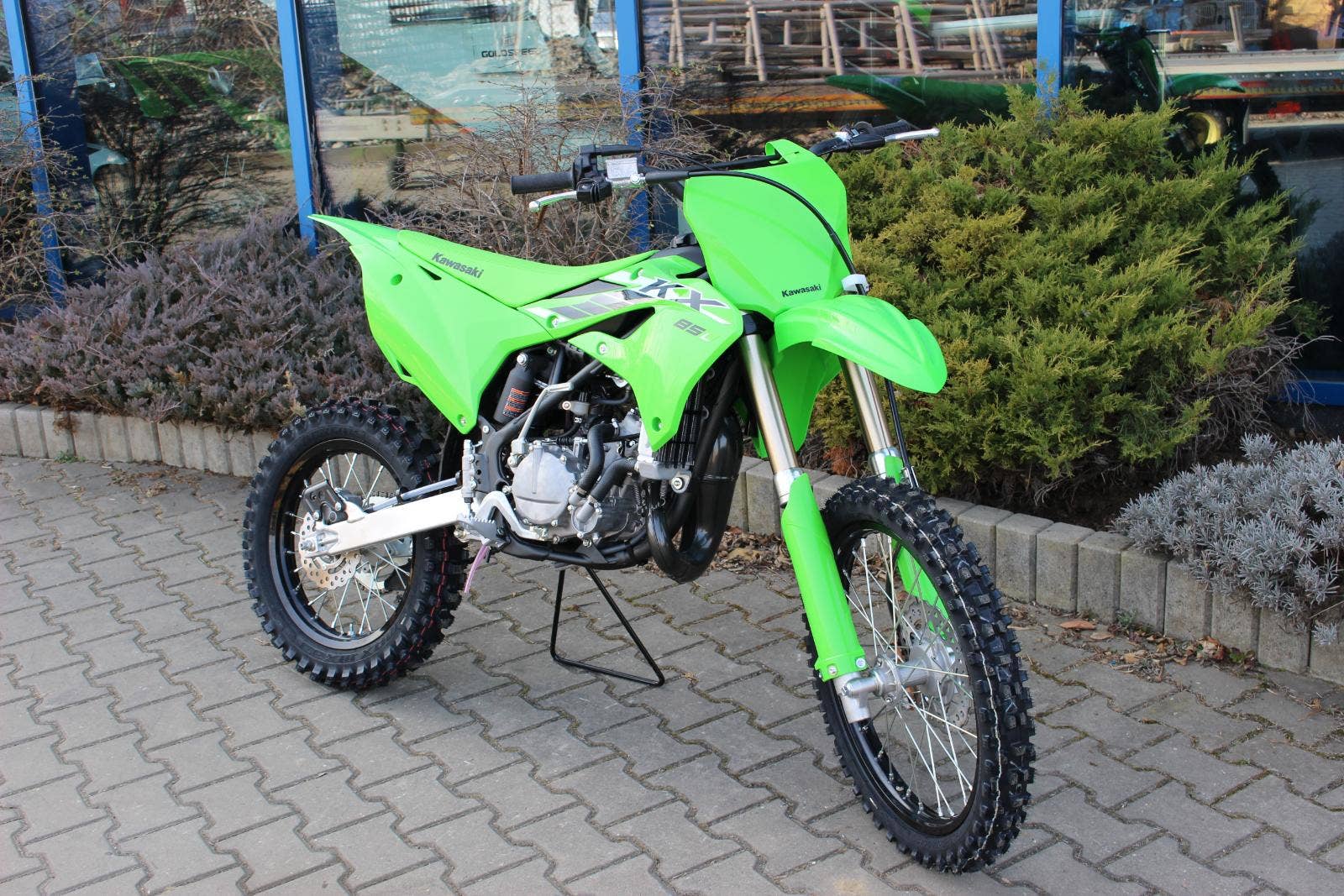 Kawasaki KX 85-II L 2025 (NOVÁ, 2025), 128.900 Kč - TipMoto.com
