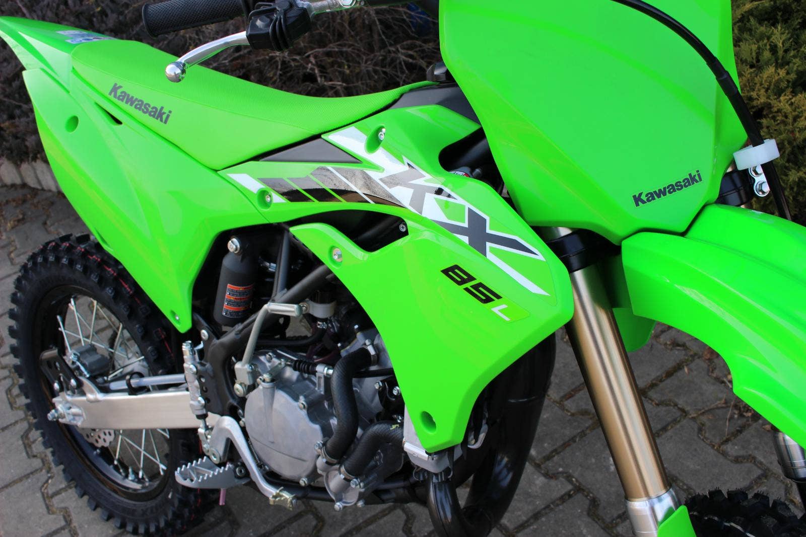 Kawasaki KX 85-II L 2025 (NOVÁ, 2025), 128.900 Kč - TipMoto.com