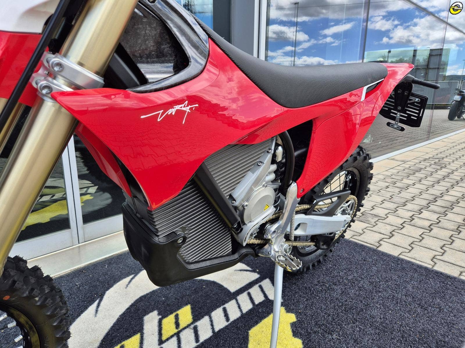 Stark Varg EX 80 HP (NOVÁ, 2025), 347.500 Kč - TipMoto.com