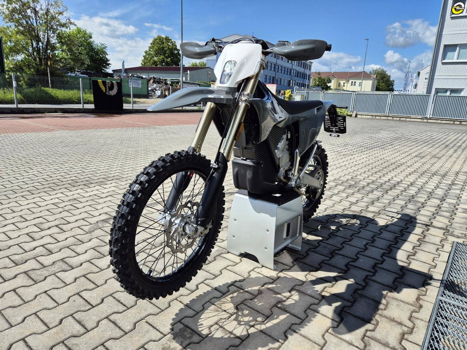 Stark Varg EX 80 HP (NOVÁ, 2025), 347.500 Kč - TipMoto.com