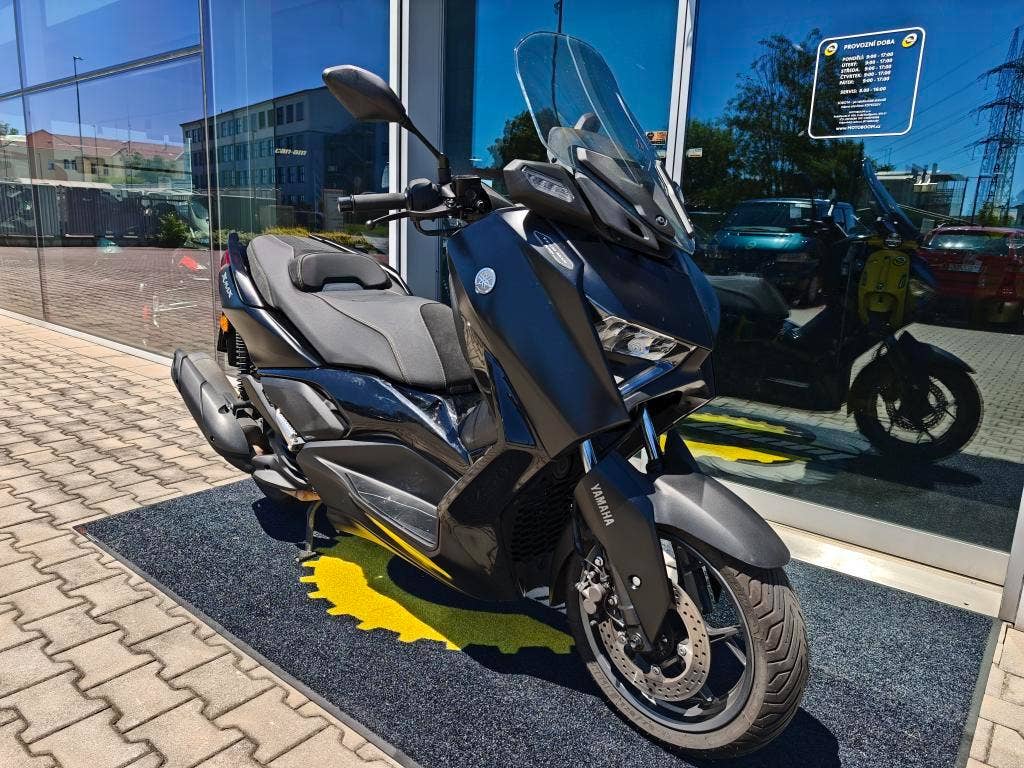 Yamaha X-Max 125 TECH MAX (2023), 114.990 Kč - TipMoto.com