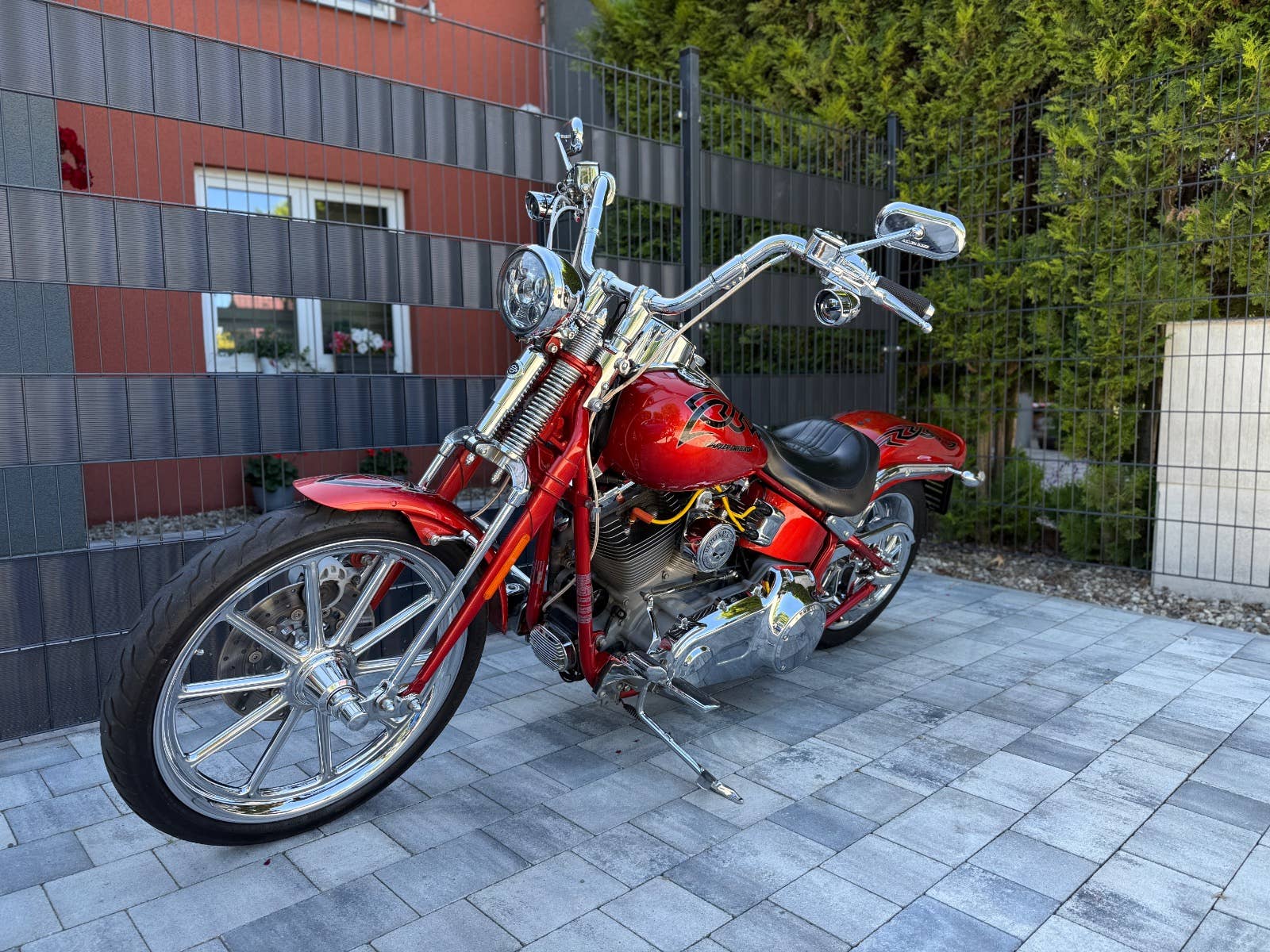 Harley-Davidson FXSTSSE Screamin´ Eagle Softail Springer (2007), 299. ...