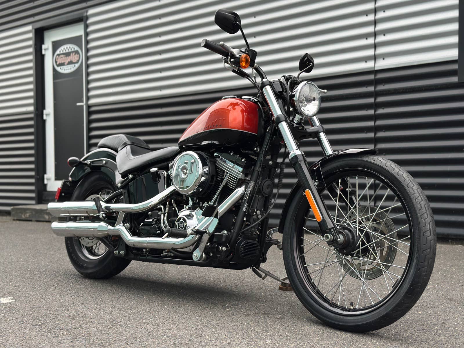 Harley-Davidson FXS 1600 Softail Blackline (2011), 345.000 Kč - TipMoto.com