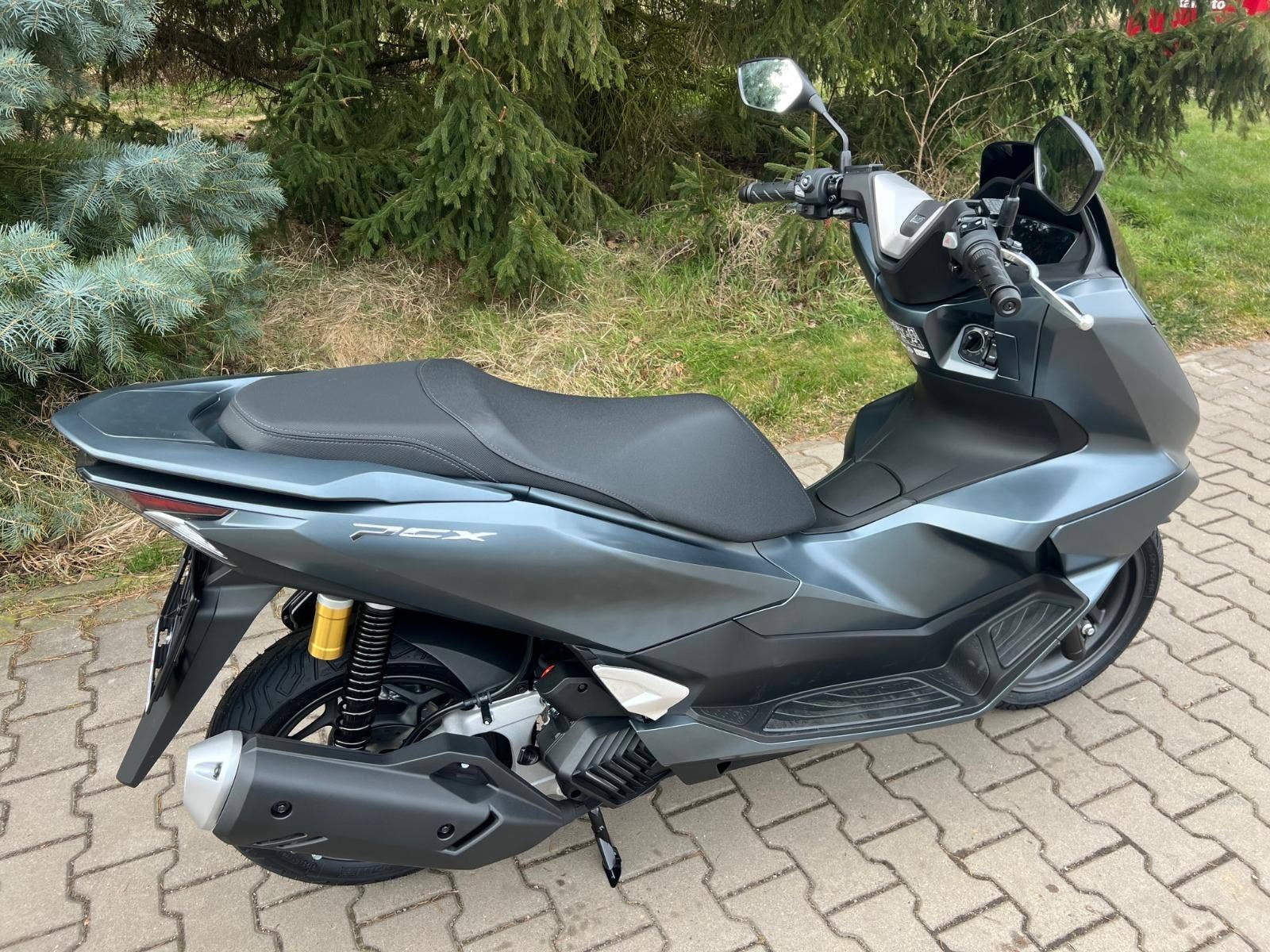 Honda PCX 125 DX 2025 (NOVÁ, 2025), 84.900 Kč - TipMoto.com