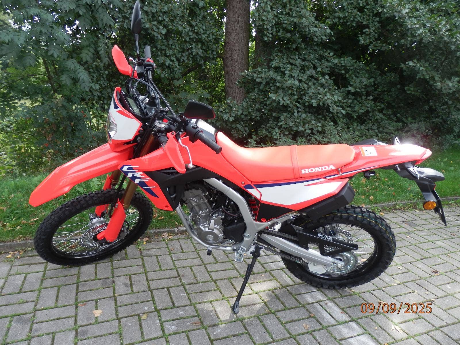 Honda CRF 300L (NOVÁ, 2025), 142.900 Kč - TipMoto.com