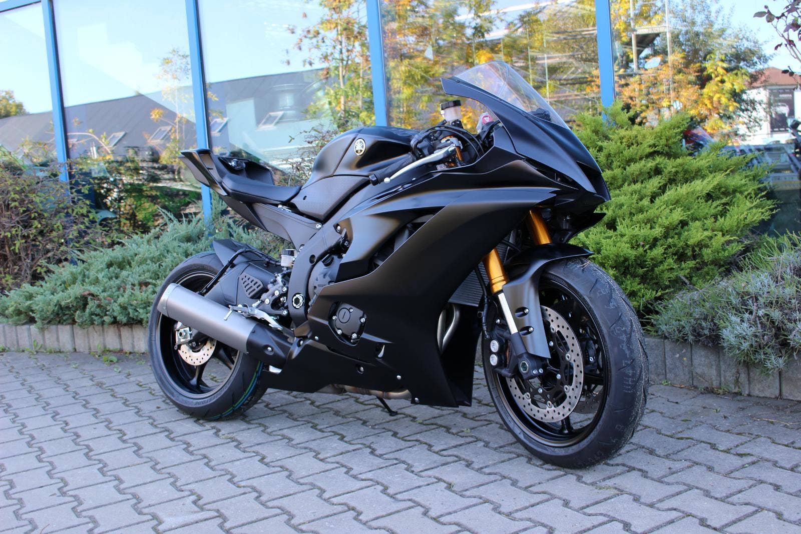 Yamaha YZF-R6 2025 RACE SKLADEM (NOVÁ, 2025), 349.900 Kč - TipMoto.com