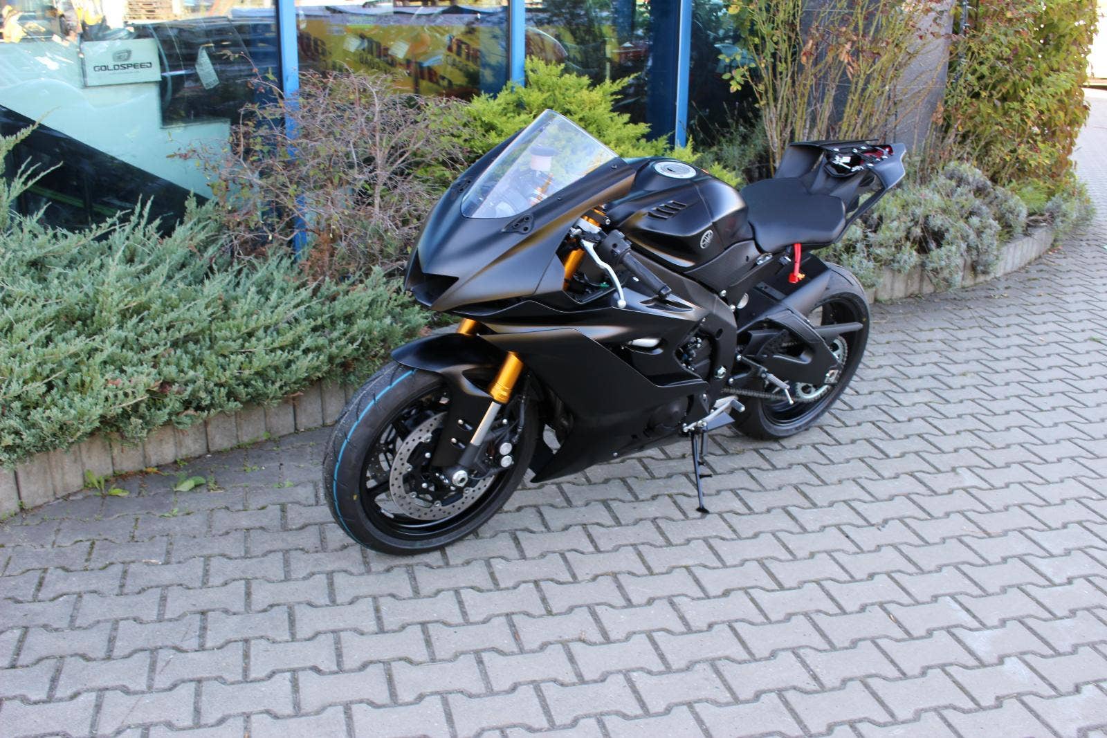 Yamaha YZF-R6 2025 RACE SKLADEM (NOVÁ, 2025), 349.900 Kč - TipMoto.com