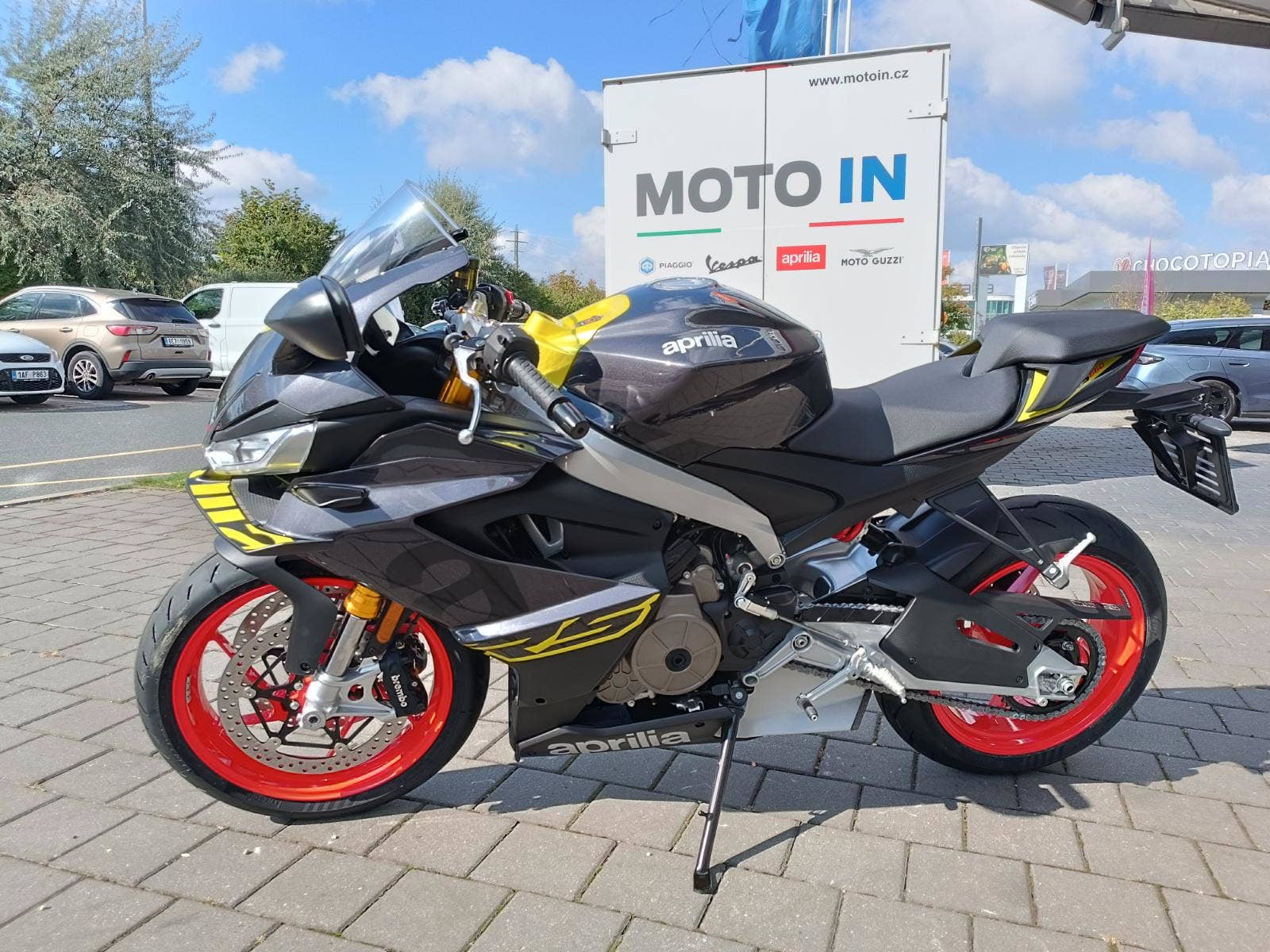 Aprilia RS 660 Venom Yellow + 4roky záruka (NOVÁ, 2025), 285.900 Kč ...