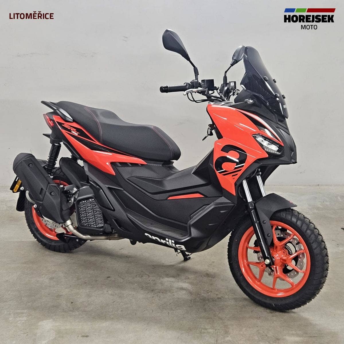 Aprilia SR GT 200 Sport - Red Raceway AKČNÍ CENA (NOVÁ, 2025), 99.900 ...