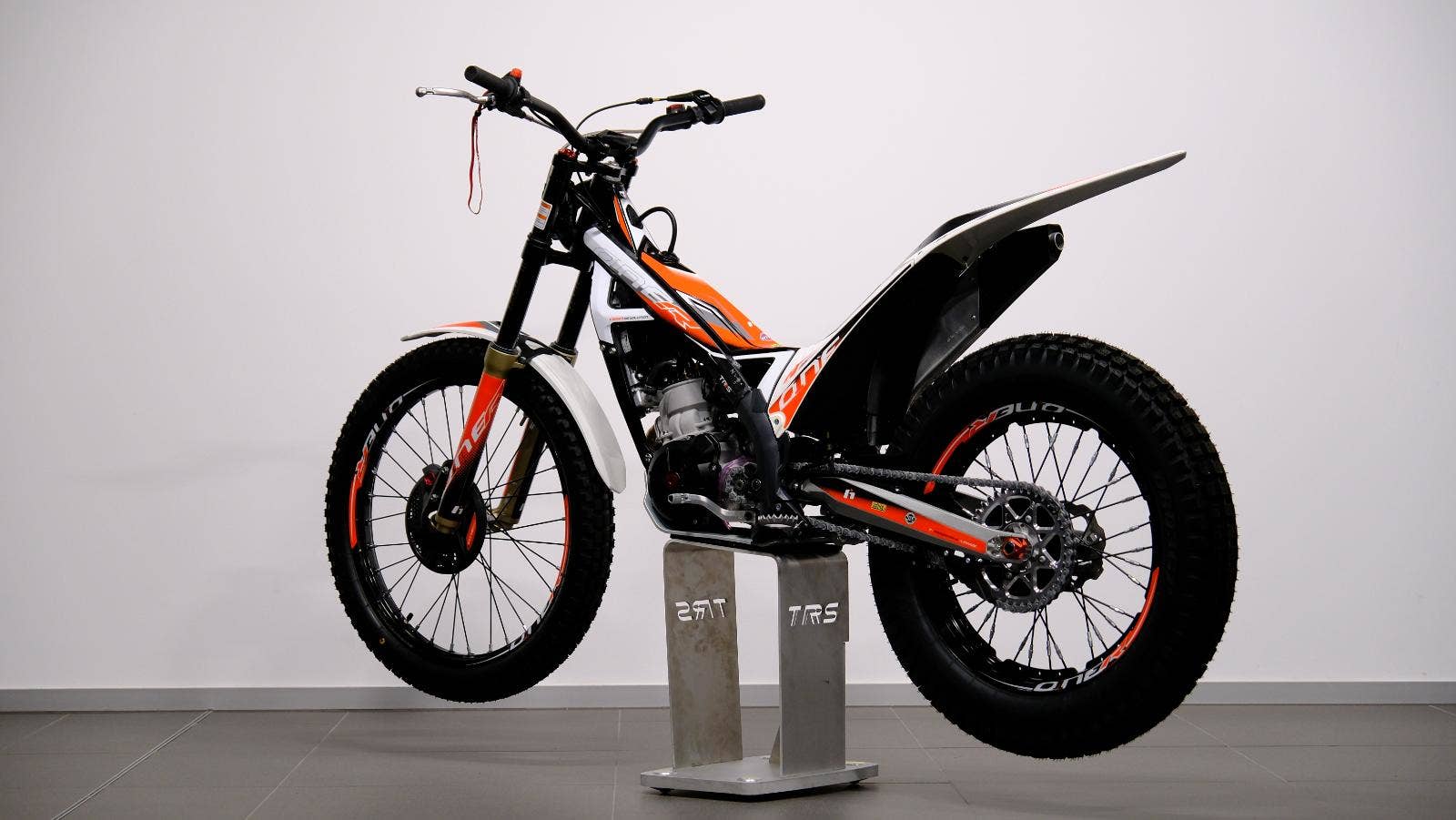 TRS TRRS ONE 250 R model 2024 - Akce výprodej (NOVÁ, 2024), 145.000 Kč ...