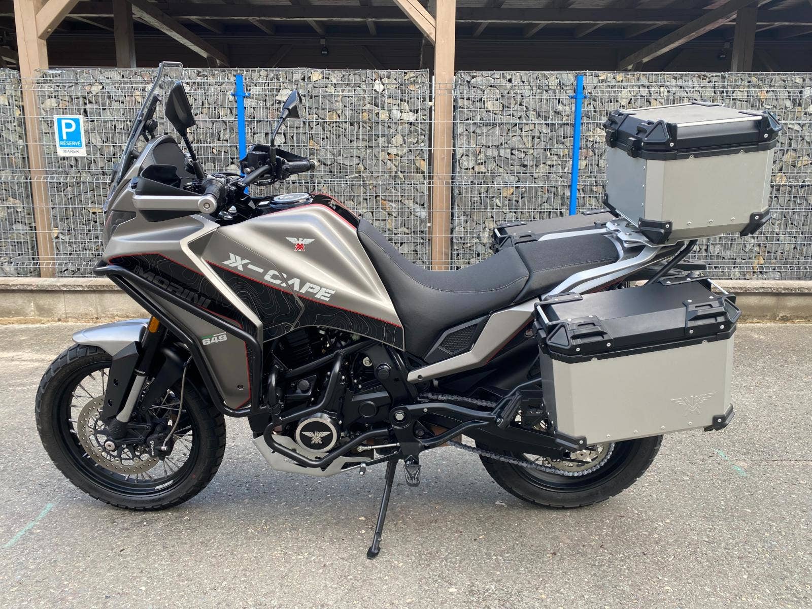 Moto Morini X-Cape 650 drátěná kola - skladem - vč. sady kufrů (2024 ...