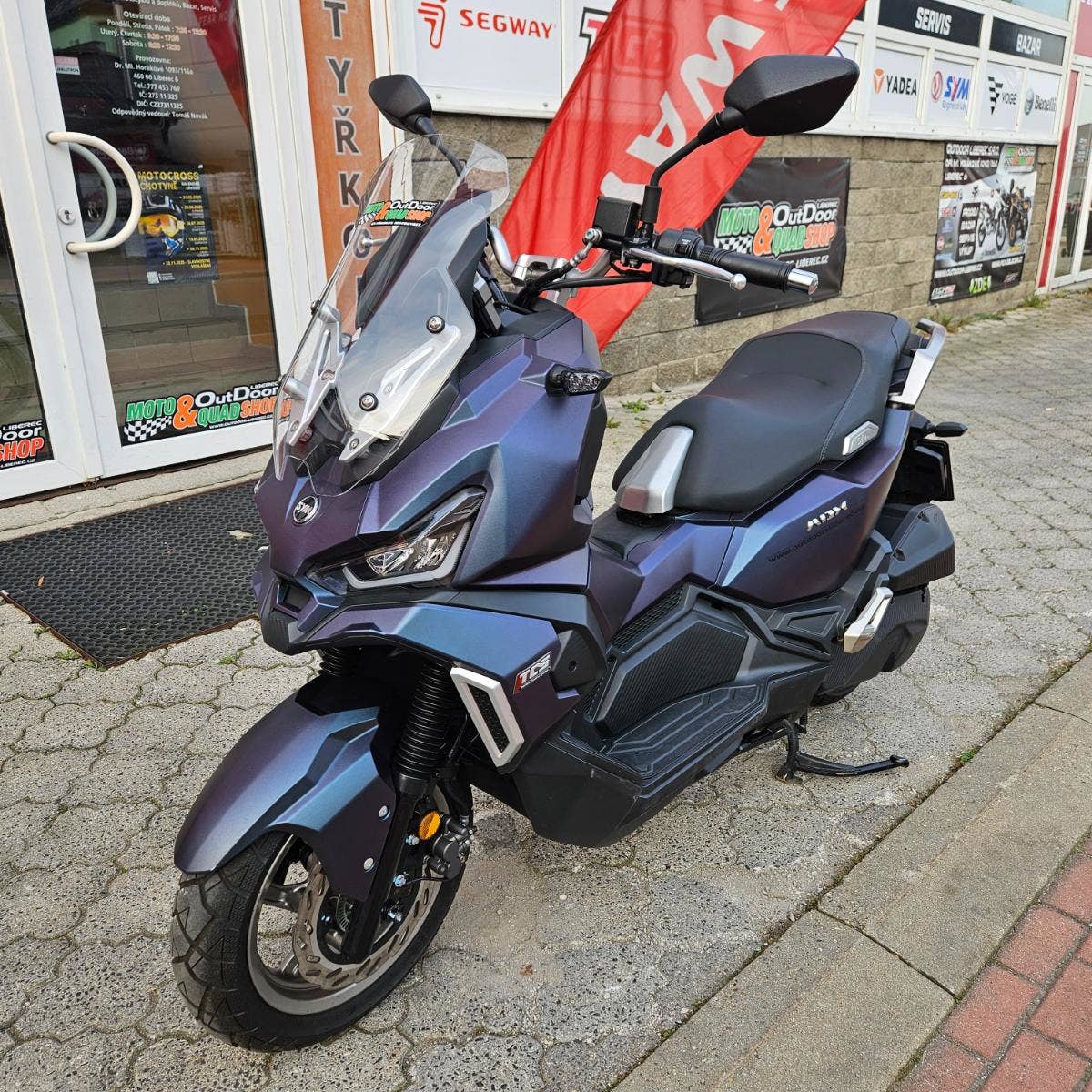 Sym ADX 125i LC ABS E5, PŘEDVÁDĚCÍ, DPH, tovární záruka (NOVÁ, 2023), 99.900 Kč - TipMoto.com