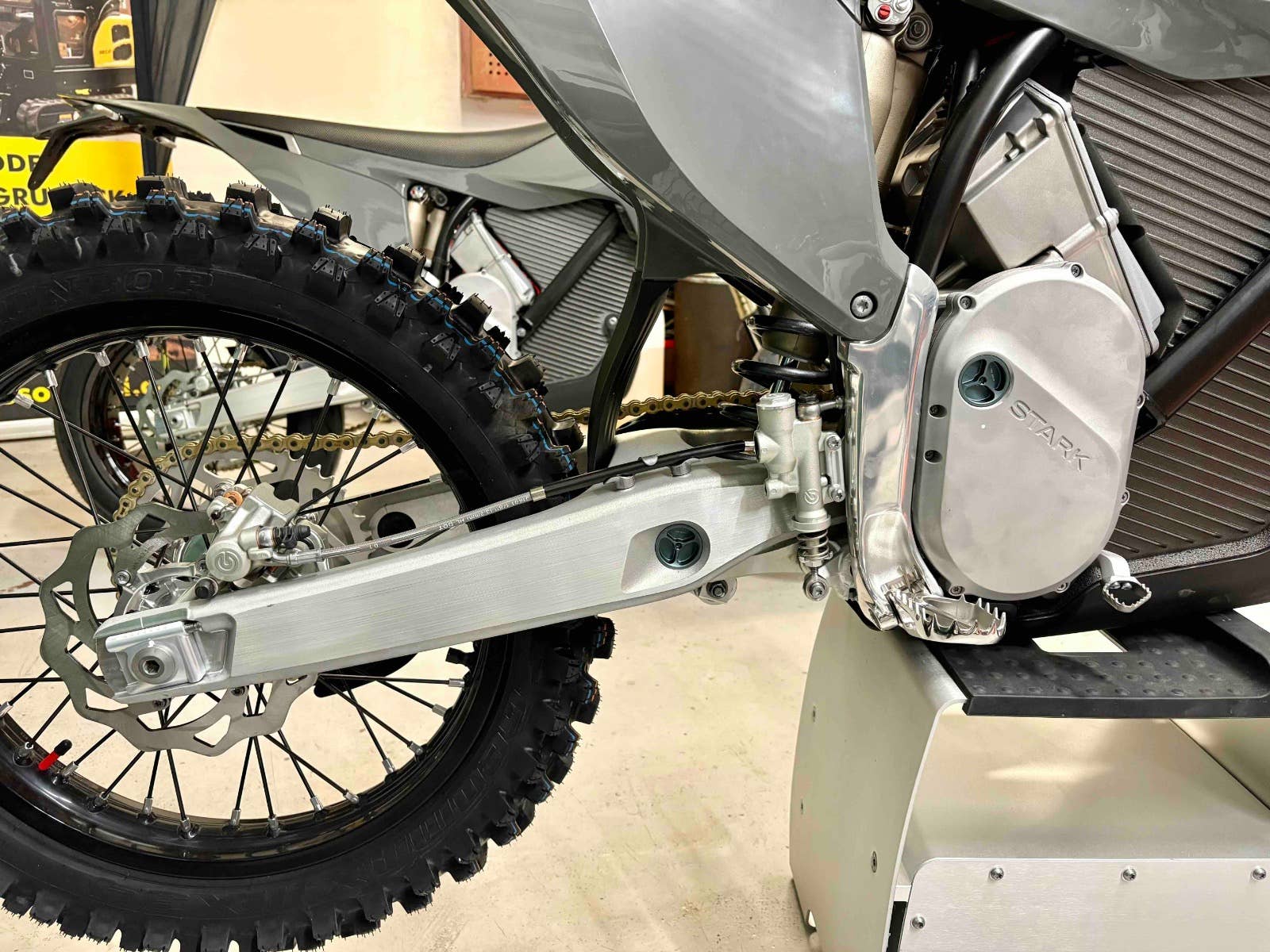 Stark Varg MX 1.2 80 HP (NOVÁ, 2025), 330.960 Kč - TipMoto.com
