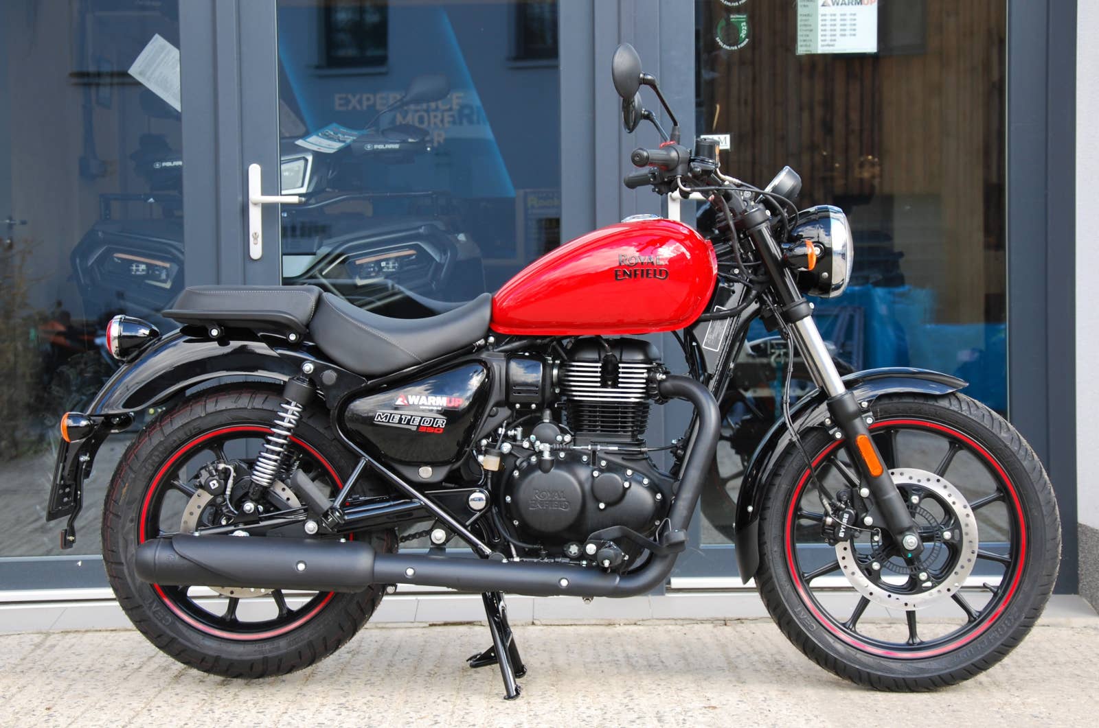 Royal Enfield Royal Enfield Meteor 350 RED (NOVÁ, 2026), 120.989 Kč ...