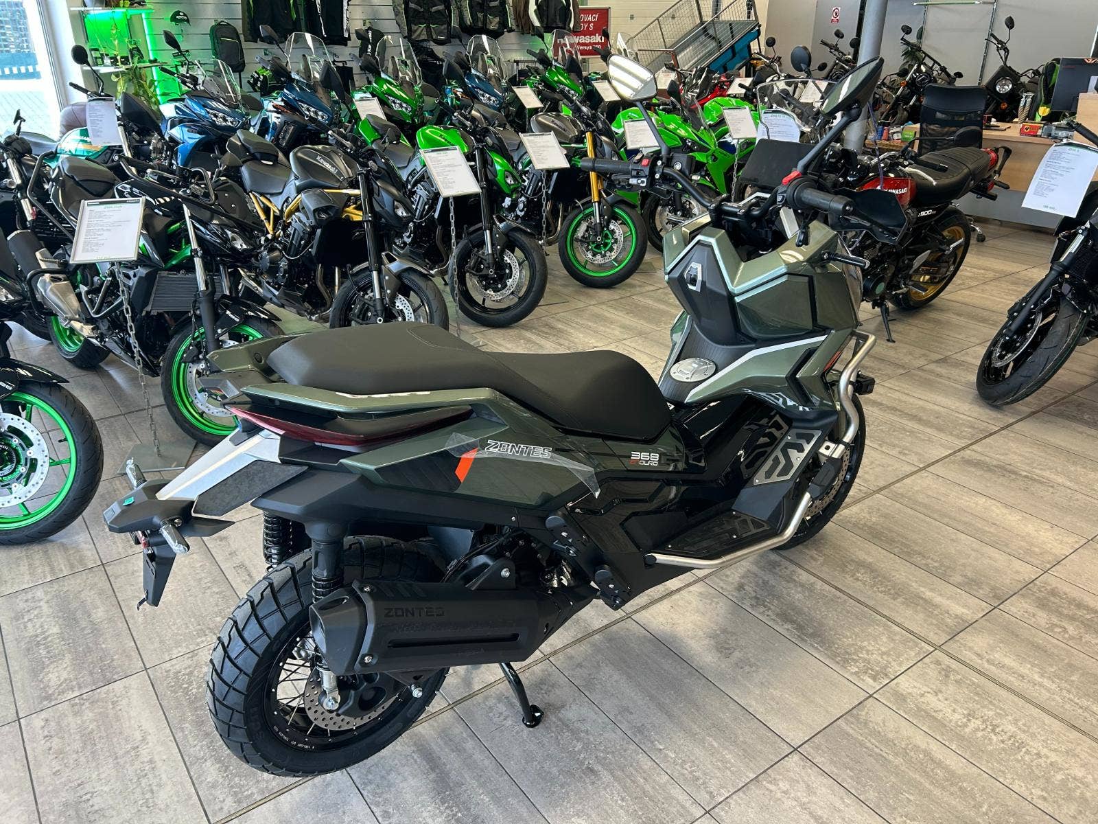 Zontes 368 Gizmo 2026 (NOVÁ, 2026), 143.700 Kč - TipMoto.com