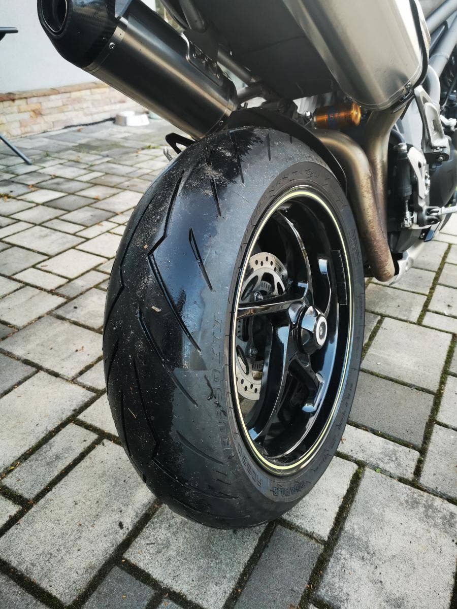 Triumph Speed Triple RS (2020), 265.000 Kč - TipMoto.com