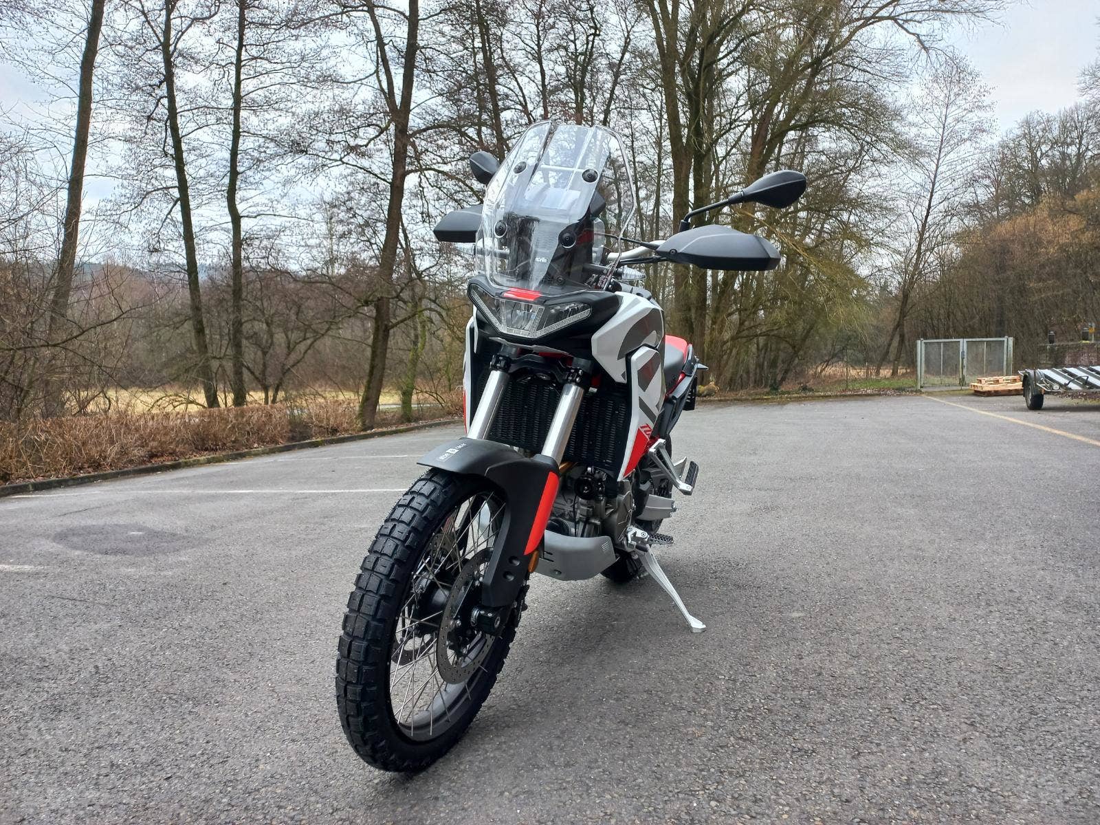 Aprilia Tuareg 660 (NOVÁ, 2026), 269.900 Kč - TipMoto.com