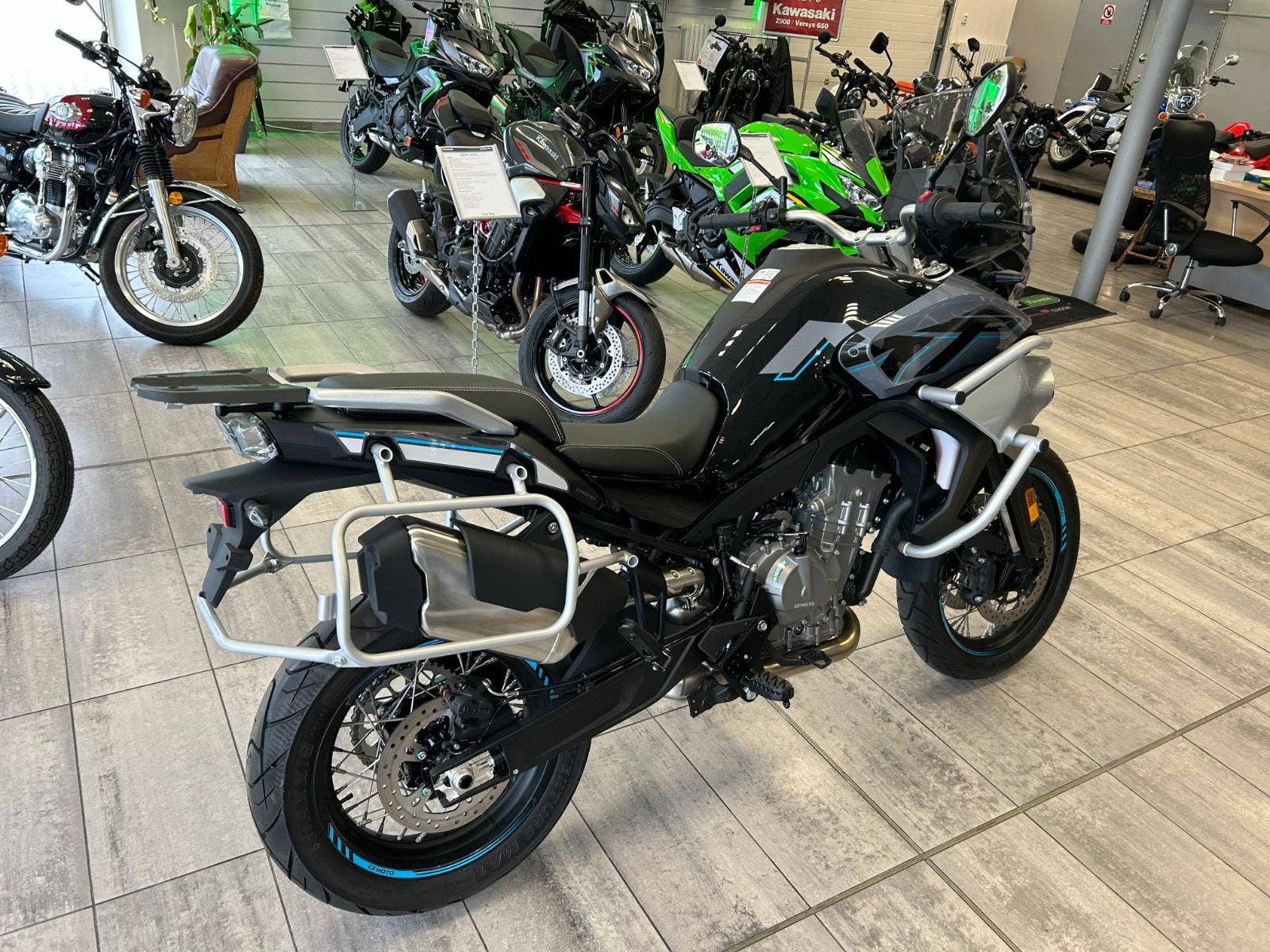 CFMOTO 800 MT Sport 2026 (NOVÁ, 2026), 215.990 Kč - TipMoto.com