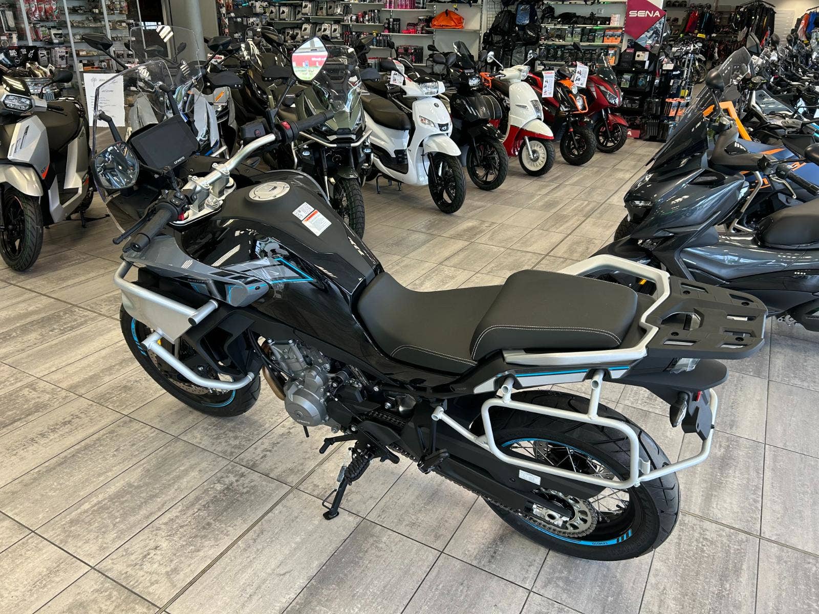 CFMOTO 800 MT Sport 2026 (NOVÁ, 2026), 215.990 Kč - TipMoto.com