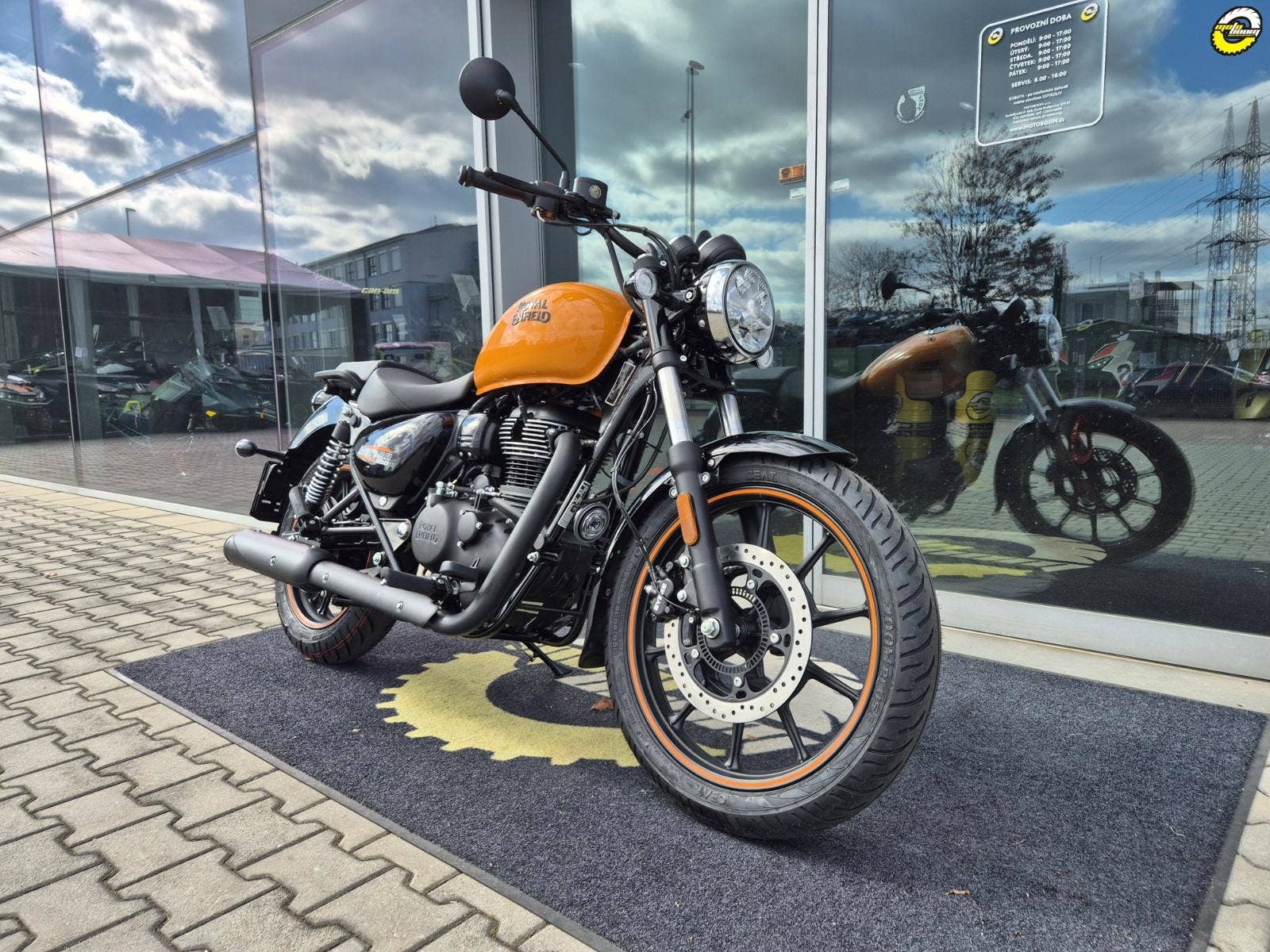 Royal Enfield Meteor 350 (NOVÁ, 2026), 120.990 Kč - TipMoto.com