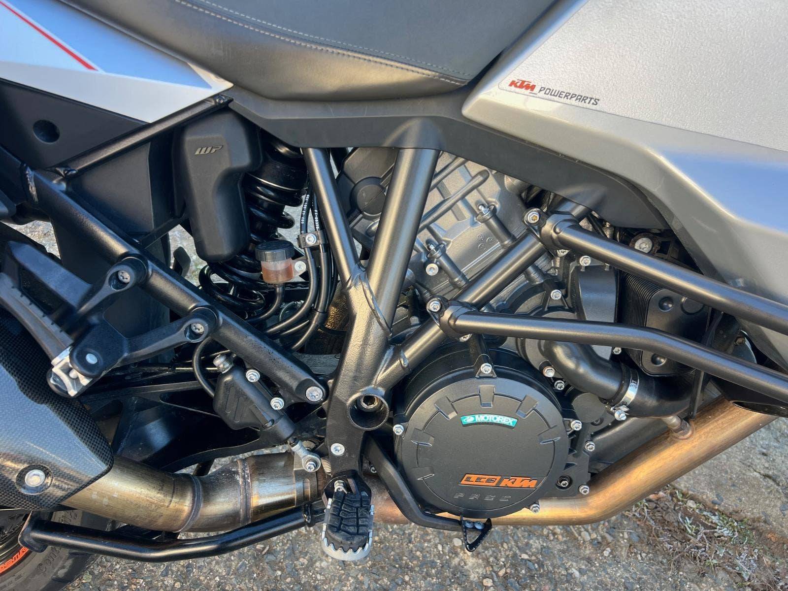 KTM 1290 Super Adventure S (2015), 209.000 Kč - TipMoto.com