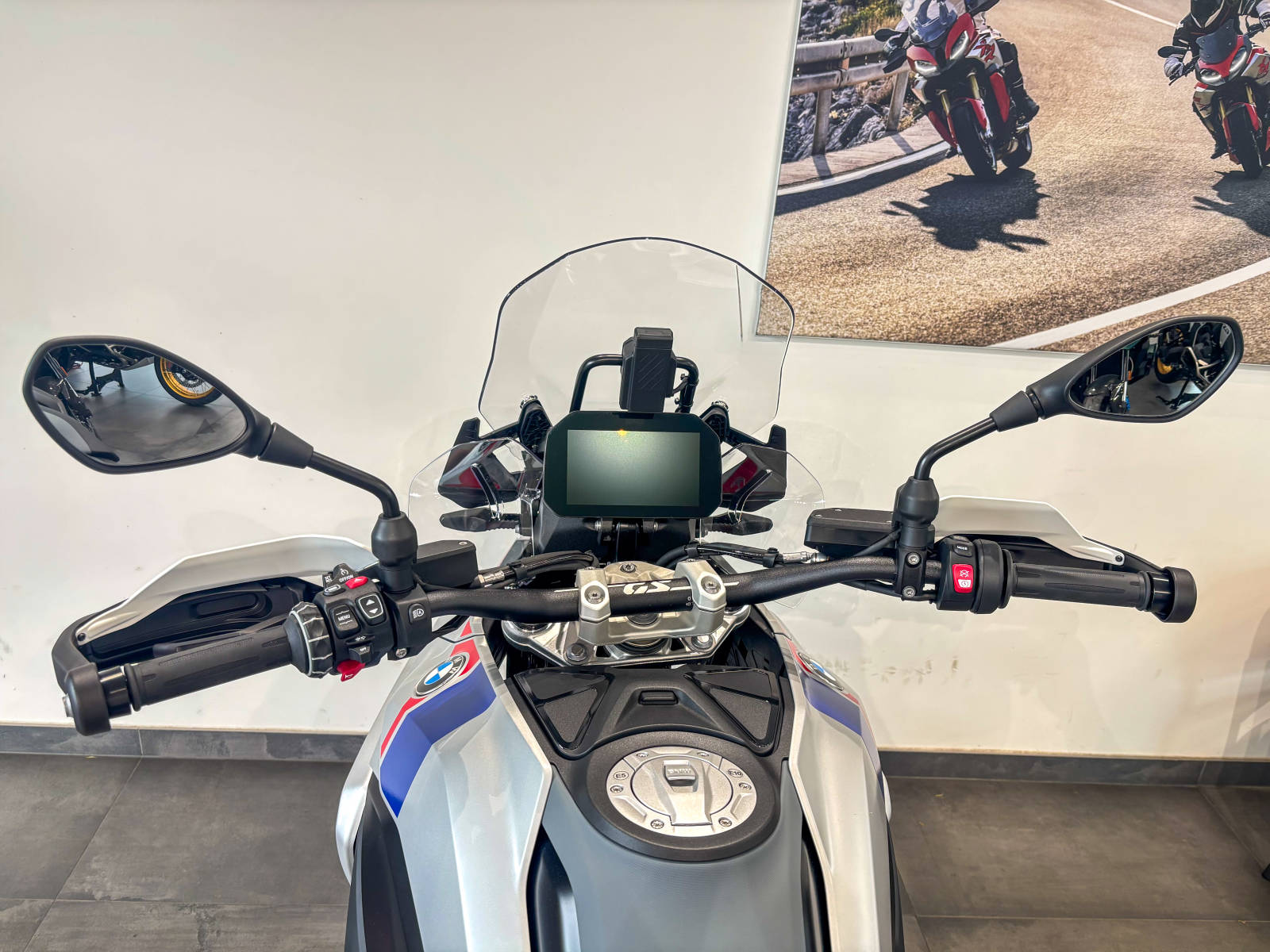 BMW BMW R 1300 GS (NOVÁ, 2026), 658.000 Kč - TipMoto.com
