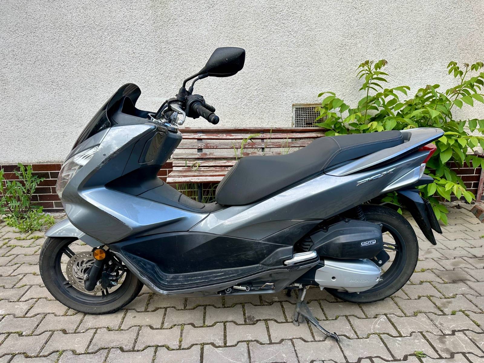 Honda PCX 125 (2018), 33.990 Kč - TipMoto.com