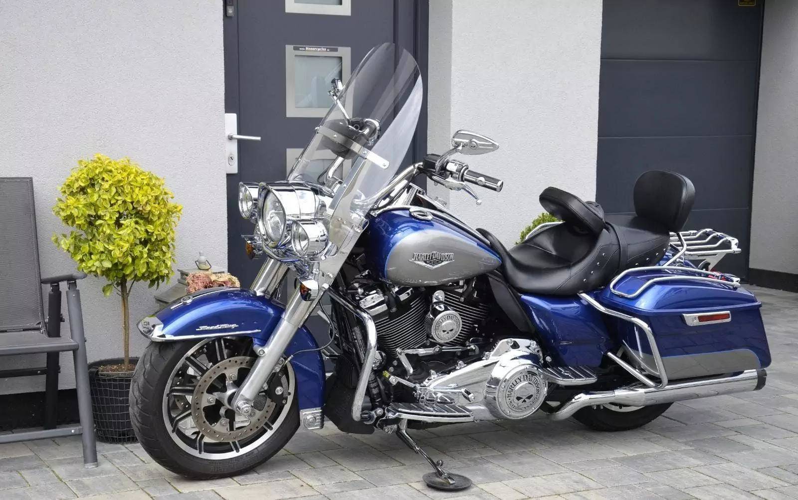 Harley-Davidson FLHR Road King 107 (2017), 389.000 Kč - TipMoto.com