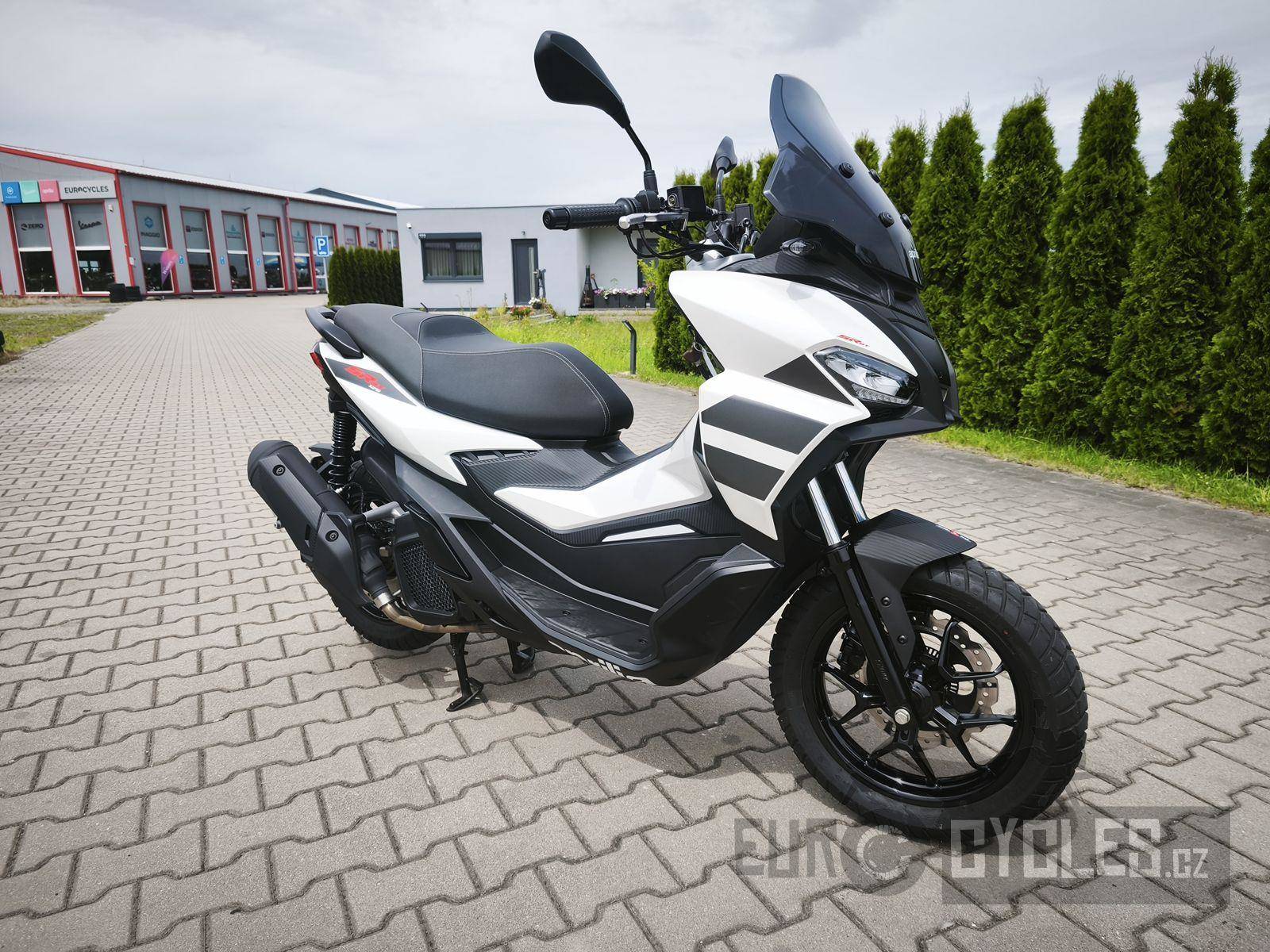 Aprilia SR GT 125 (2026), 79.900 Kč - TipMoto.com