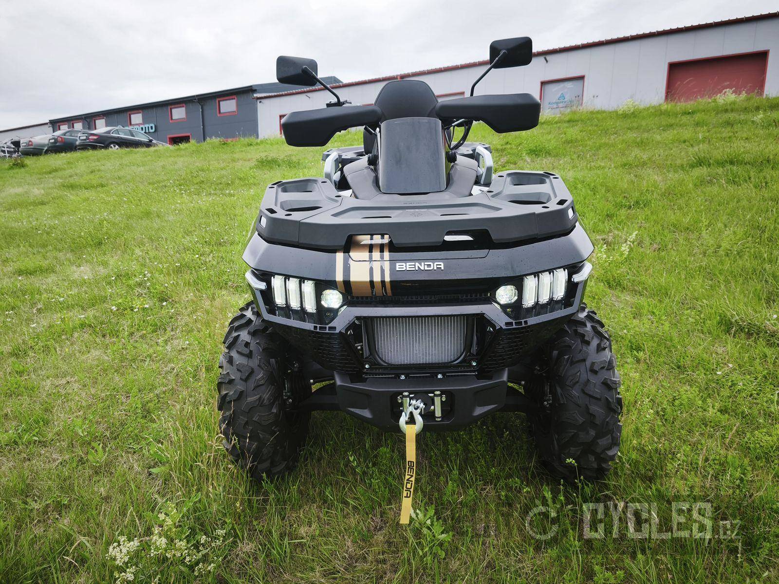 Benda Redstone 550 (2026), 150.000 Kč - TipMoto.com