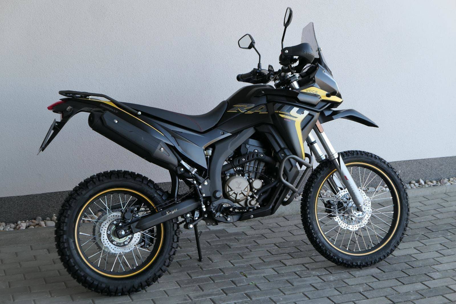 Voge 300 Rally Black Knight E5+ (odpočet DPH) 4-letá záruka (NOVÁ, 2026 ...